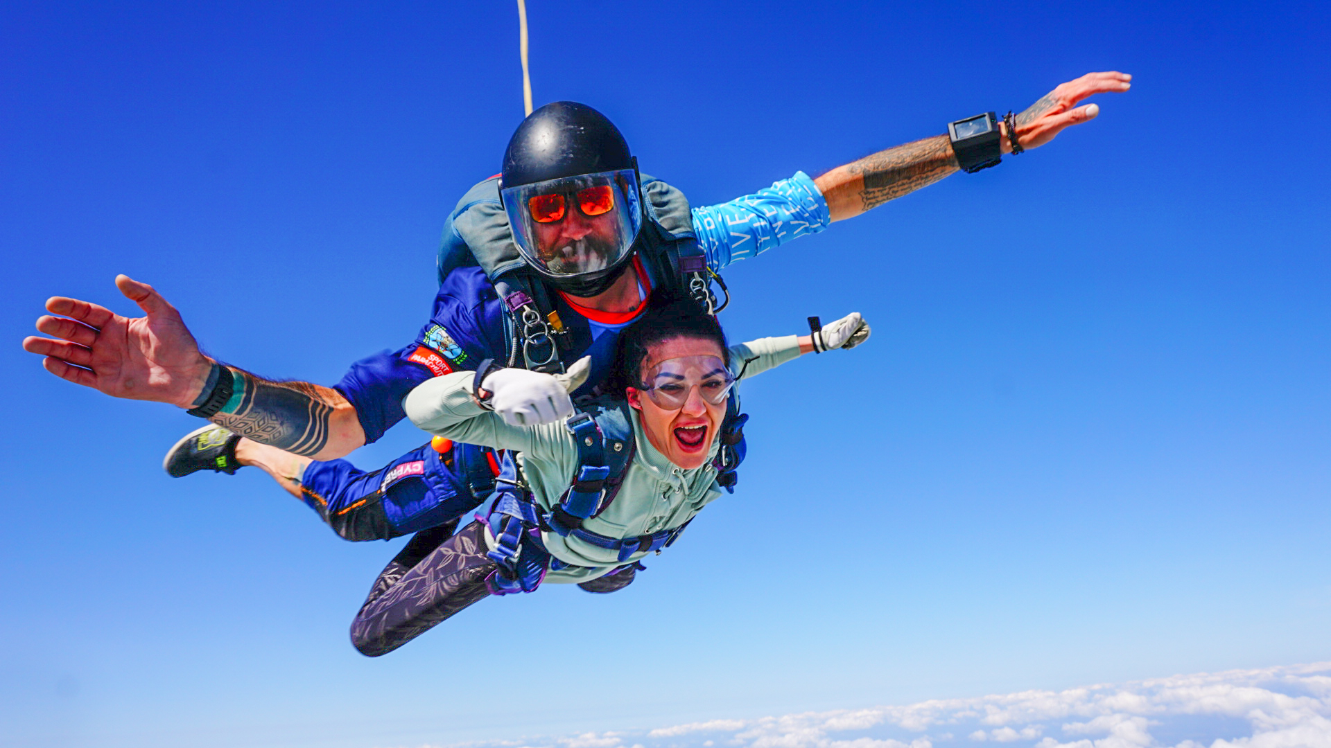SkyDive Netheravon | Tandem Skydiving